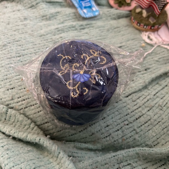 Avon | Accents | Vintage Avon Shimmering Keepsake Box | Poshmark